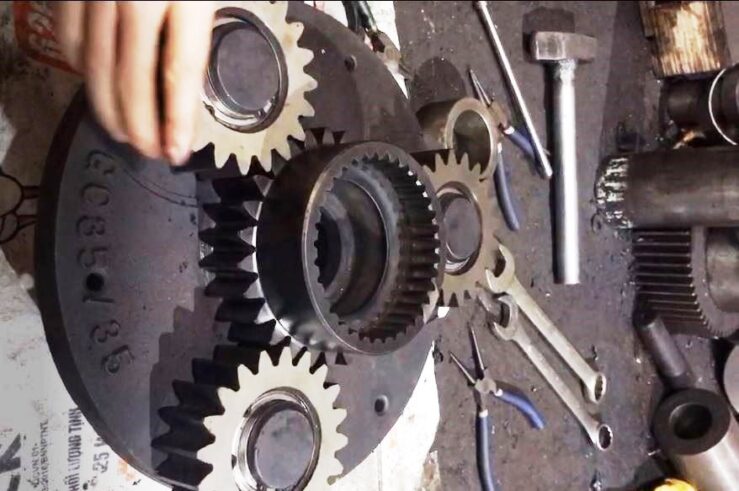 FABRICATE PLANETARY GEARBOX FOR ANCHOR WINDLASS IN VIETNAM ...